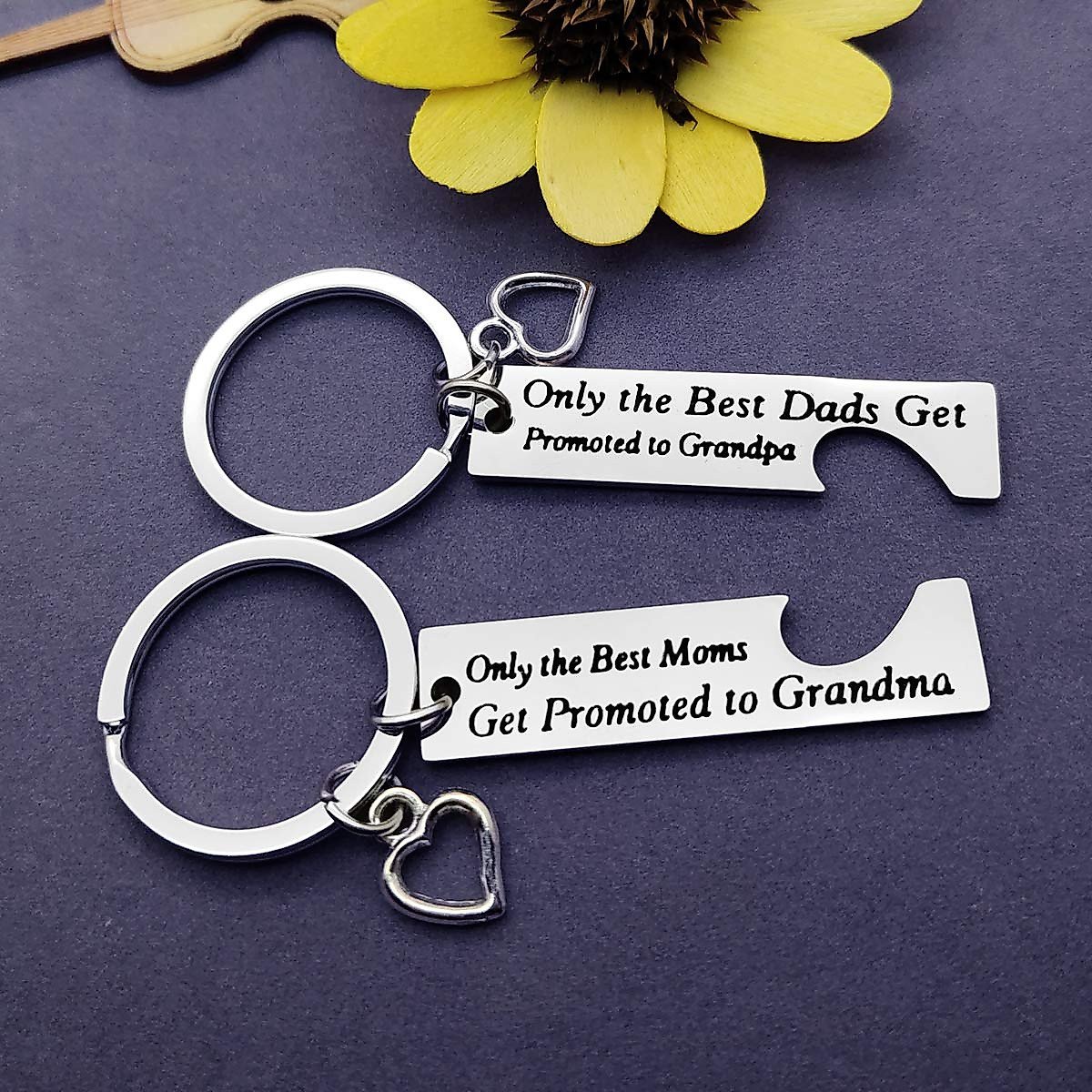 Grandpa Grandma to be Gift Keychain Pregnancy Announcement Gifts New Grandparents Gift Grandparents to Be Jewelry First Time Grandpa/Grandma Jewelry Gift Grandchild Announcement Gifts