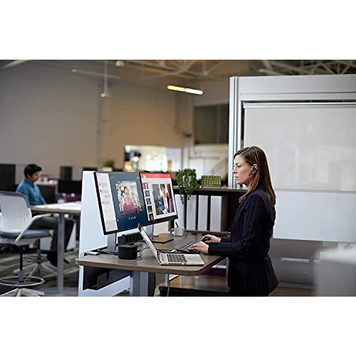 HP Thunderbolt Dock 230W G2 with Combo Cable Bundle with Docztorm (Universal Thunderbolt/USB-C Docking Station, Single Cable for Fast Charging, Networking, Data Transfers to Laptop from Any Brand)