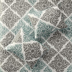 Madison Park Claire Quilt Modern Design - All Season, Breathable Coverlet Lightweight Bedding Set, Matching Shams, Decorative Pillow, King/Cal King (104 in x 94 in), Diamond Aqua 6 Piece