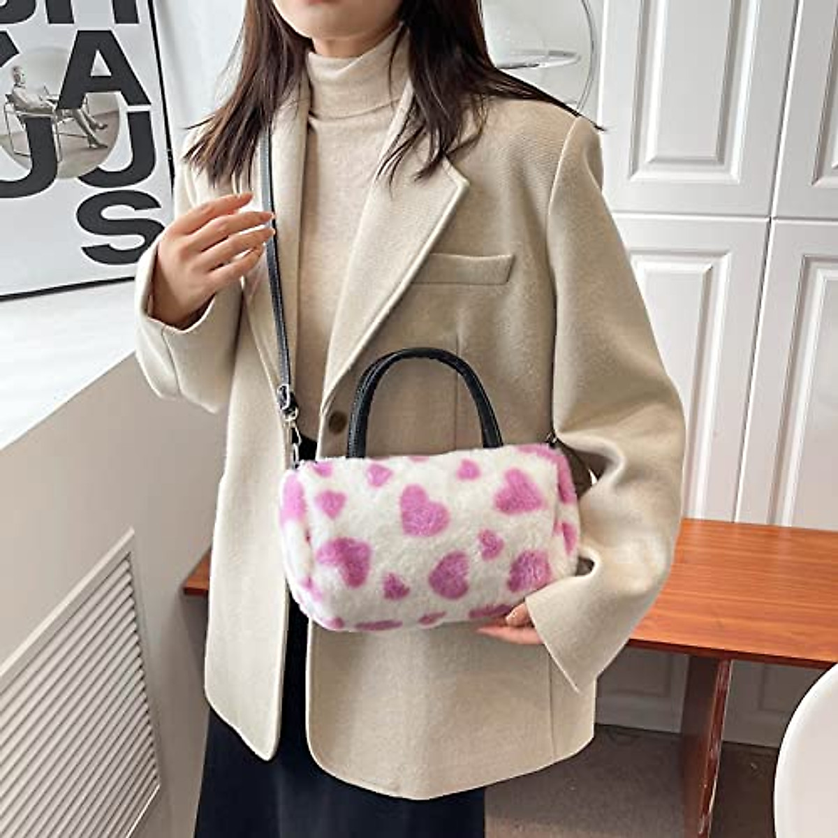 Crossbody Bags for Women Fashion Tote Bag Plush Soft Boston Shoulder Bag Love Heart Autumn Winter Ladies Handbag Purses