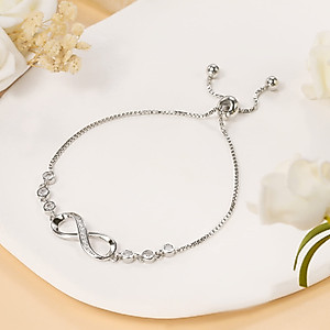 Sereney Mother Daughter Bracelets, Mother Daughter Matching Bracelets Silver Infinity Bracelets for Mom and Daughter, Daughter Gifts from Mom, Daughter Mom Christmas Gifts