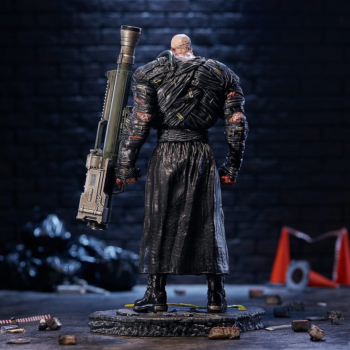 Numskull Resident Evil Nemesis Figure 11" 30cm Collectible Replica Statue - Official Resident Evil Merchandise - Exclusive Limited Edition