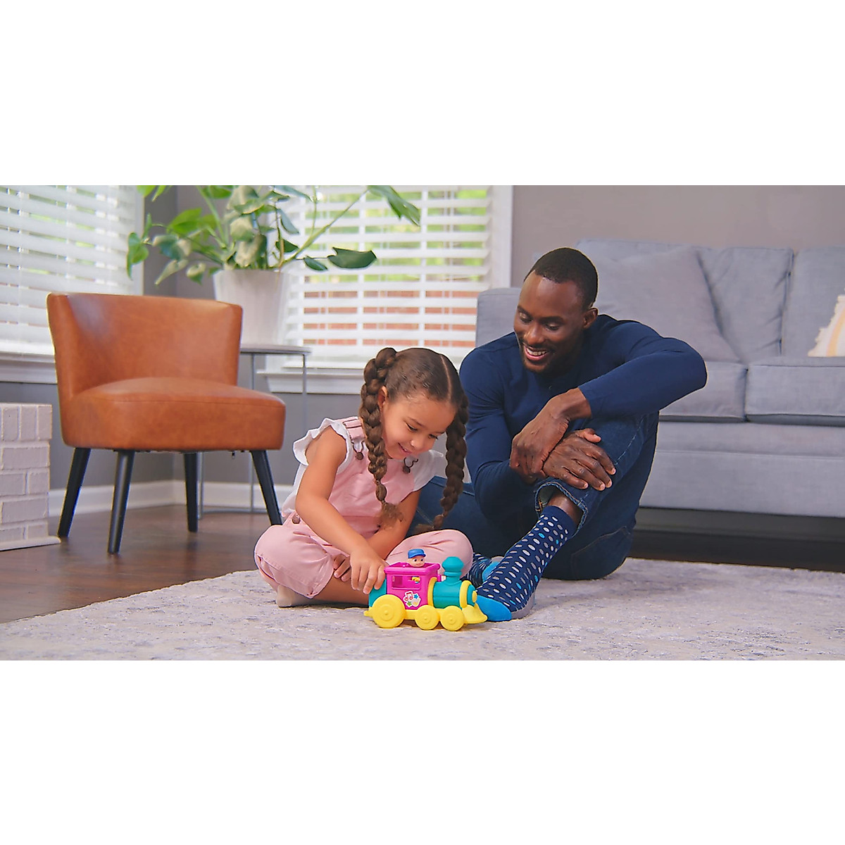 CoComelon Feature Vehicle, Train - Train Vehicle with Sounds - Exclusive Conductor JJ Figure - Fits 4 Figures - Free Wheeled - Play Songs - Toys for Kids, Toddlers, and Preschoolers