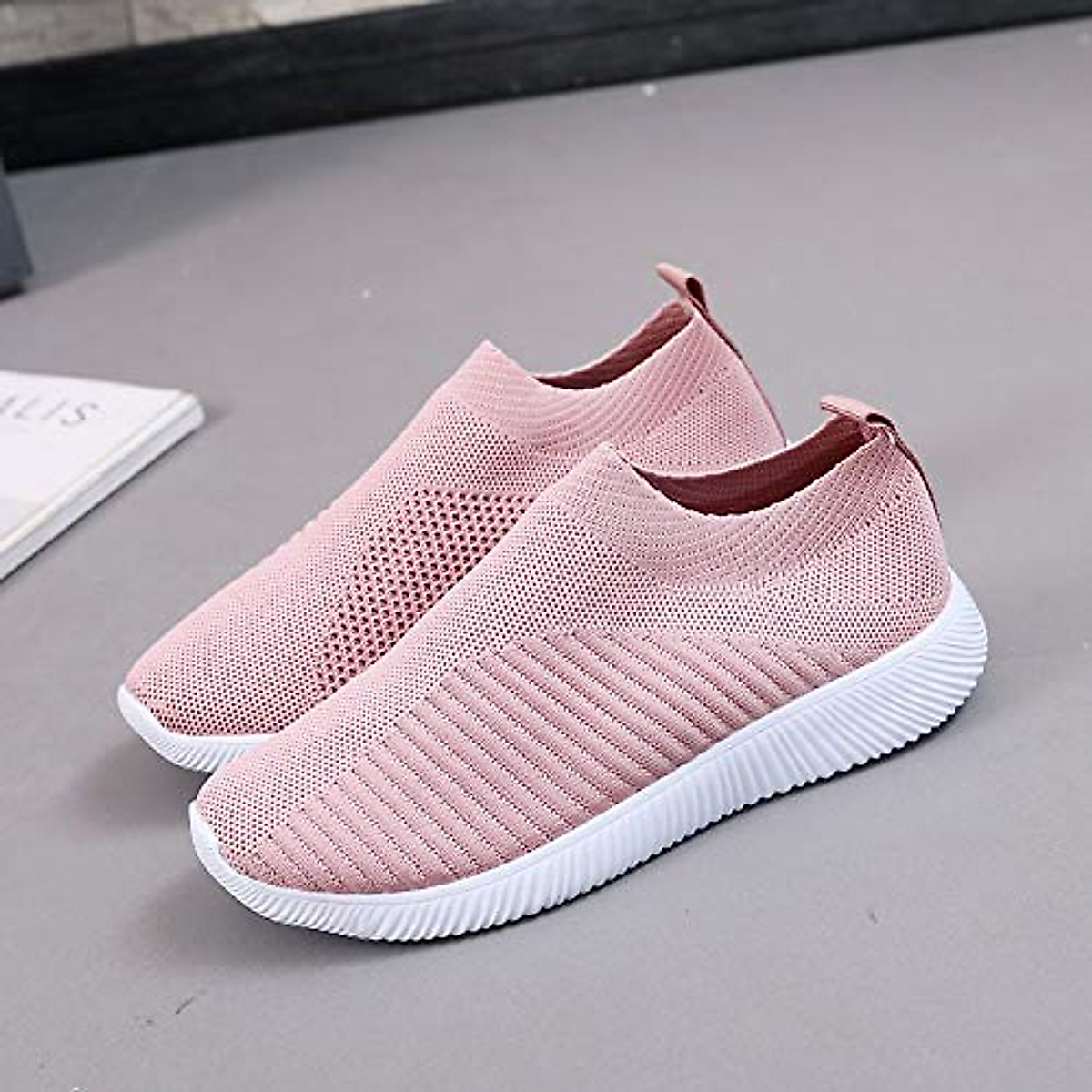 Women's Lightweight Walking Athletic Shoes Mitiy Breathable Mesh Sneakers Casual Running Shoes