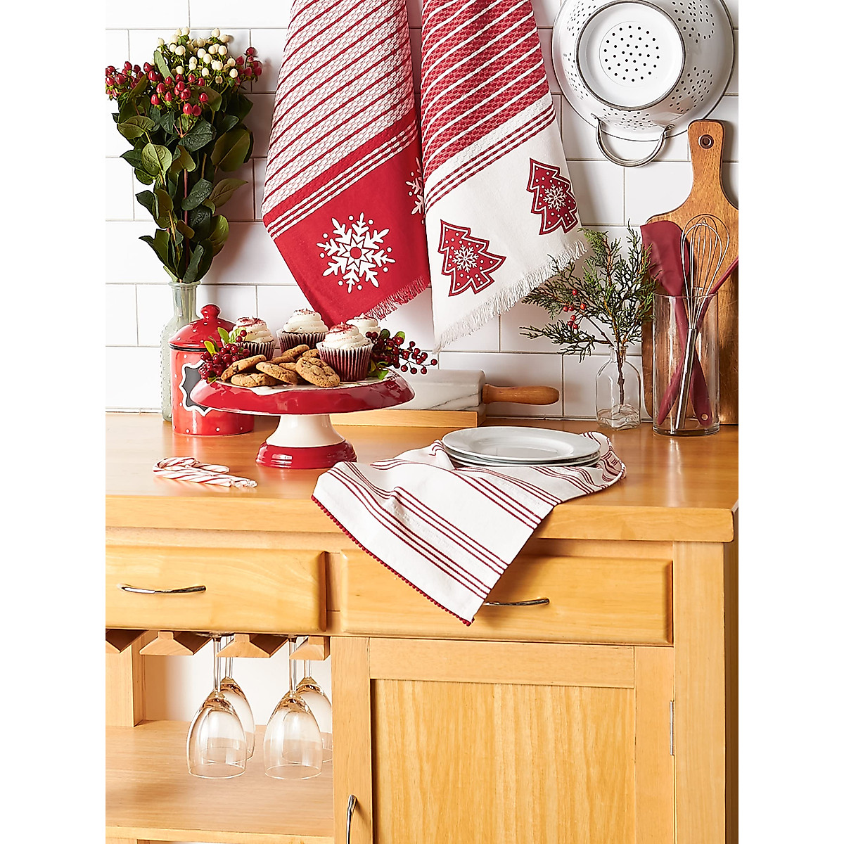 DII Nordic Christmas Collection Plaid & Stripes, Holiday Dish Towels, Kitchen Towel Set, 18x28, Red Stripes, 3 Count