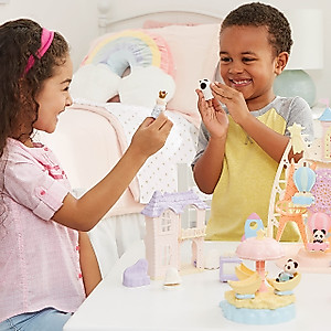 Calico Critters Spooky Surprise House, Dollhouse Playset with Collectible Doll Figures Included