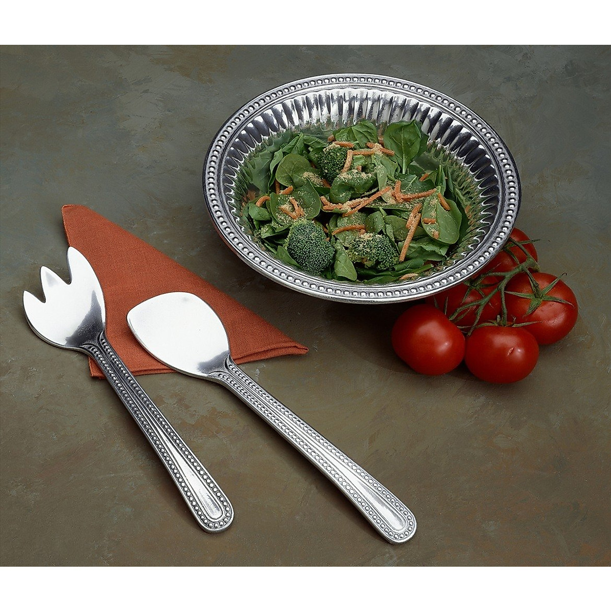 Wilton Armetale Flutes and Pearls Large Round Chip and Dip Server, 15.5-Inch