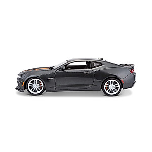 1: 18 2017 50th Anniversary Chevrolet Camaro (Colors May Vary)