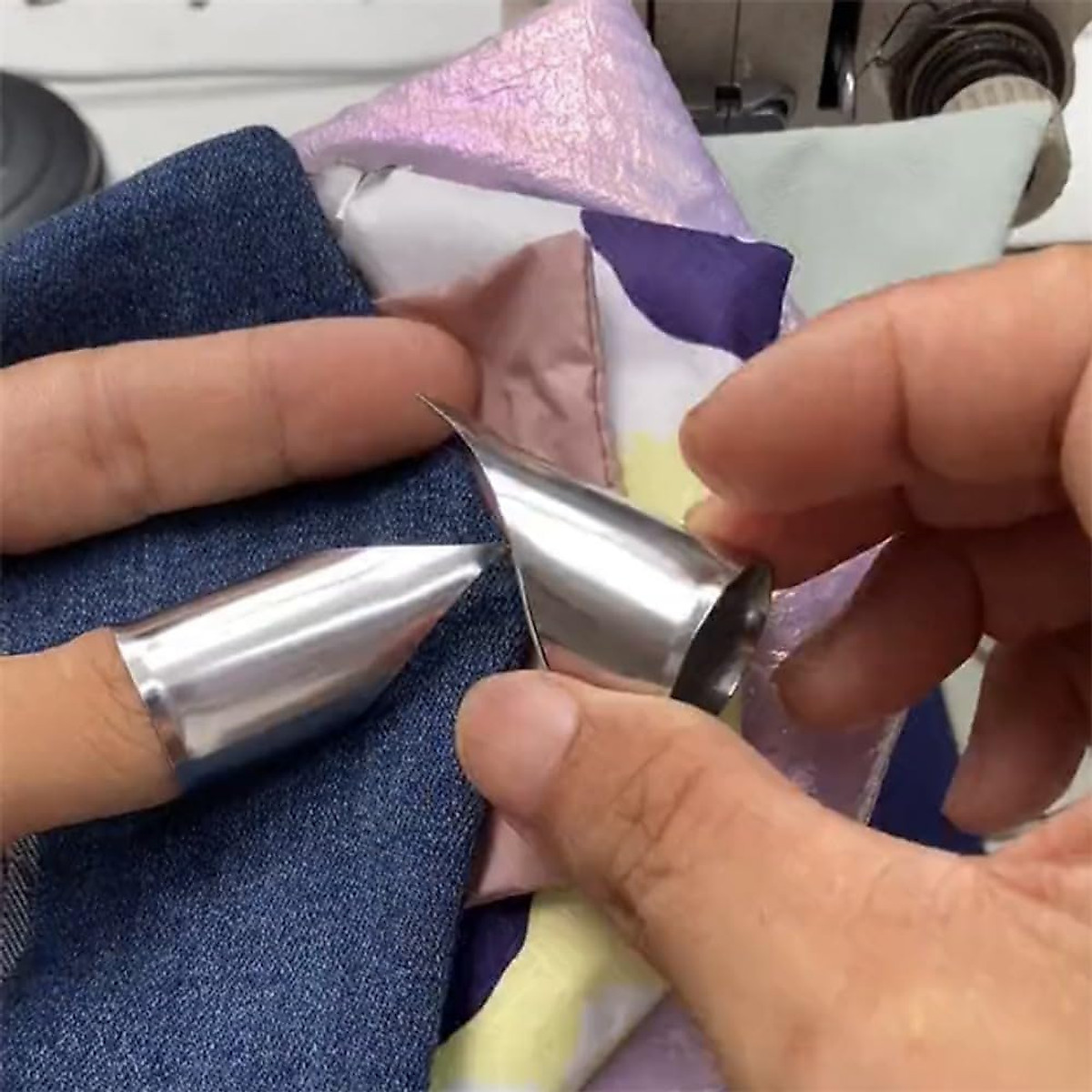 Lapel Tool, Stainless Steel Thumber Point Turner Lapel Tool for Sewing Quick and Efficient Tool for Turning Collars, Cuffs, Pockets and Belts, Sewing Notions and Supplies (Large)