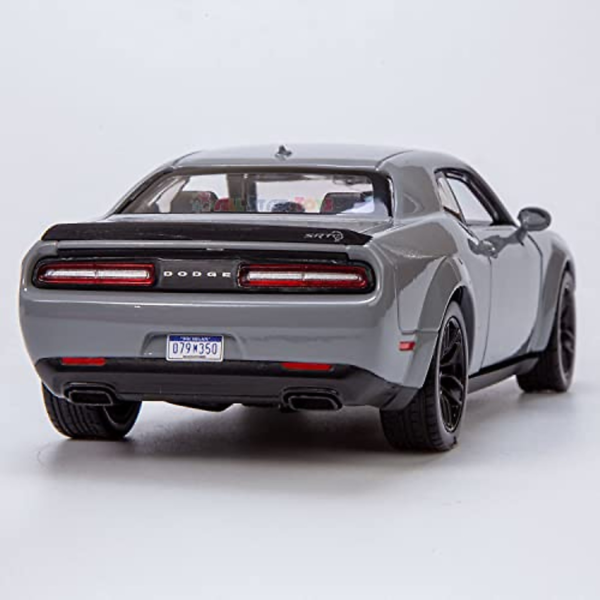 Motormax All Star Toys Exclusive 2018 Dodge Challenger SRT Hellcat Widebody Destroyer Gray 1/24 Diecast Model Car 79350 Grey