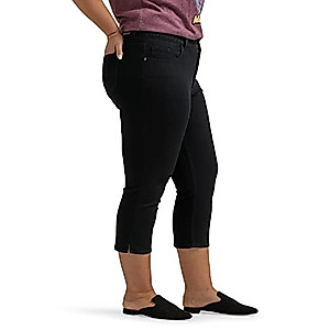 Lee Women's Size Legendary Mid-Rise 21" Capri Jean, Black, 22 Plus