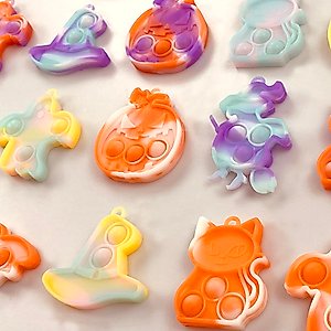 30 PCS Halloween Pop Fidget Toys Glow In The Dark, Halloween Party Favors Supplies for Kids 4-8 8-12,Relieves Stress Anxiety Toys Pop Keychain Bulk,Classroom Rewards