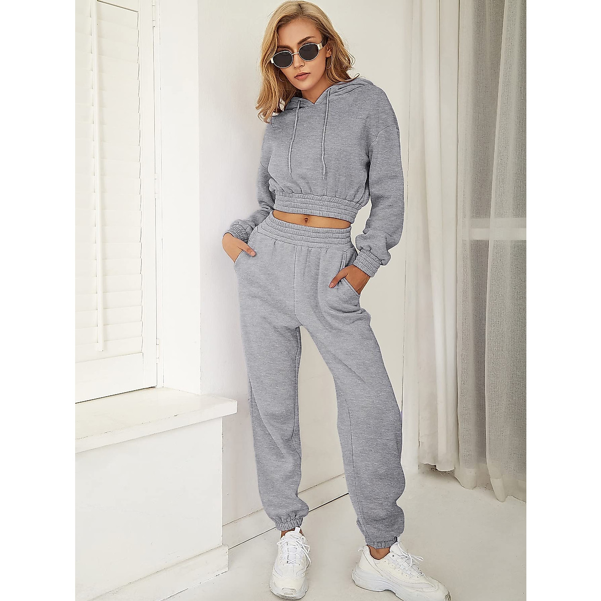 MakeMeChic Women's Sweatsuits 2 Piece Outfits Cropped Hoodie Pullover Top and Jogger Sweatpants Set Light Grey S