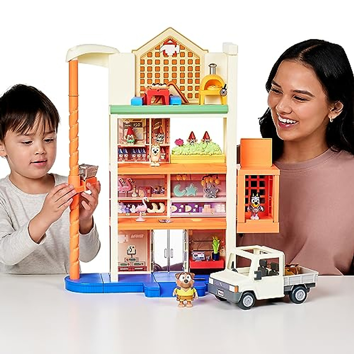 Bluey Hammerbarn Mega Set with Lift, Lights & Sounds | Amazon Exclusive