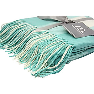 Blankets - Buffalo Plaid Throw Blanket - Decorative Classic Blanket - Comfortable and Ultra-Soft - Lightweight & Indoor Outdoor Blanket - Ideal for Living Room, Couch, Travelling Good for All Seasons