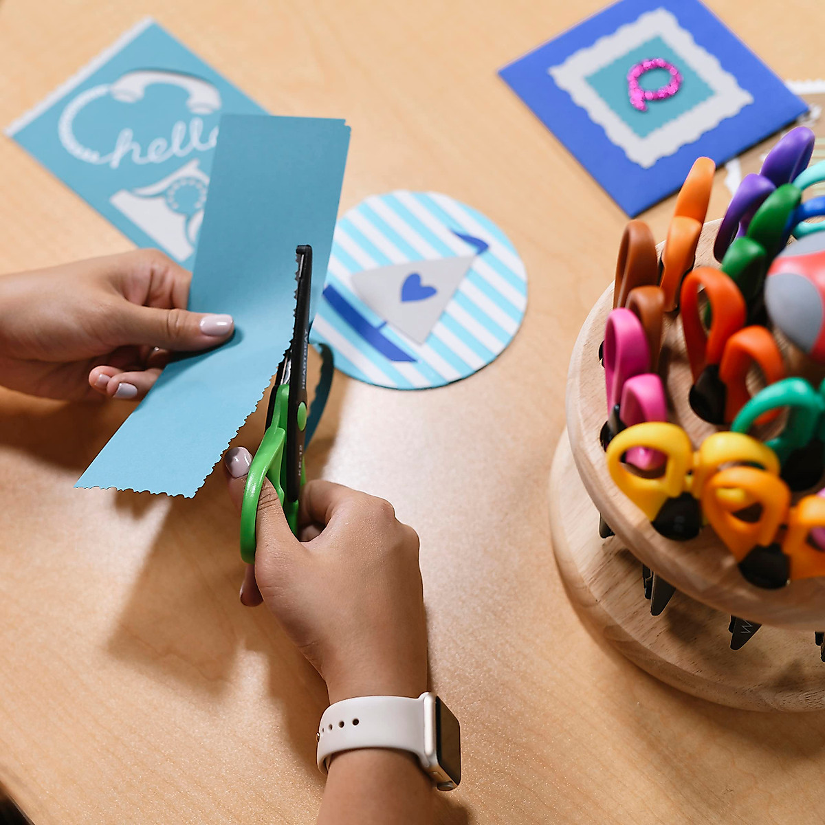 ECR4Kids Kraft Edgers with Rotating Hardwood Rack, Decorative Scissors, Assorted, 18-Piece