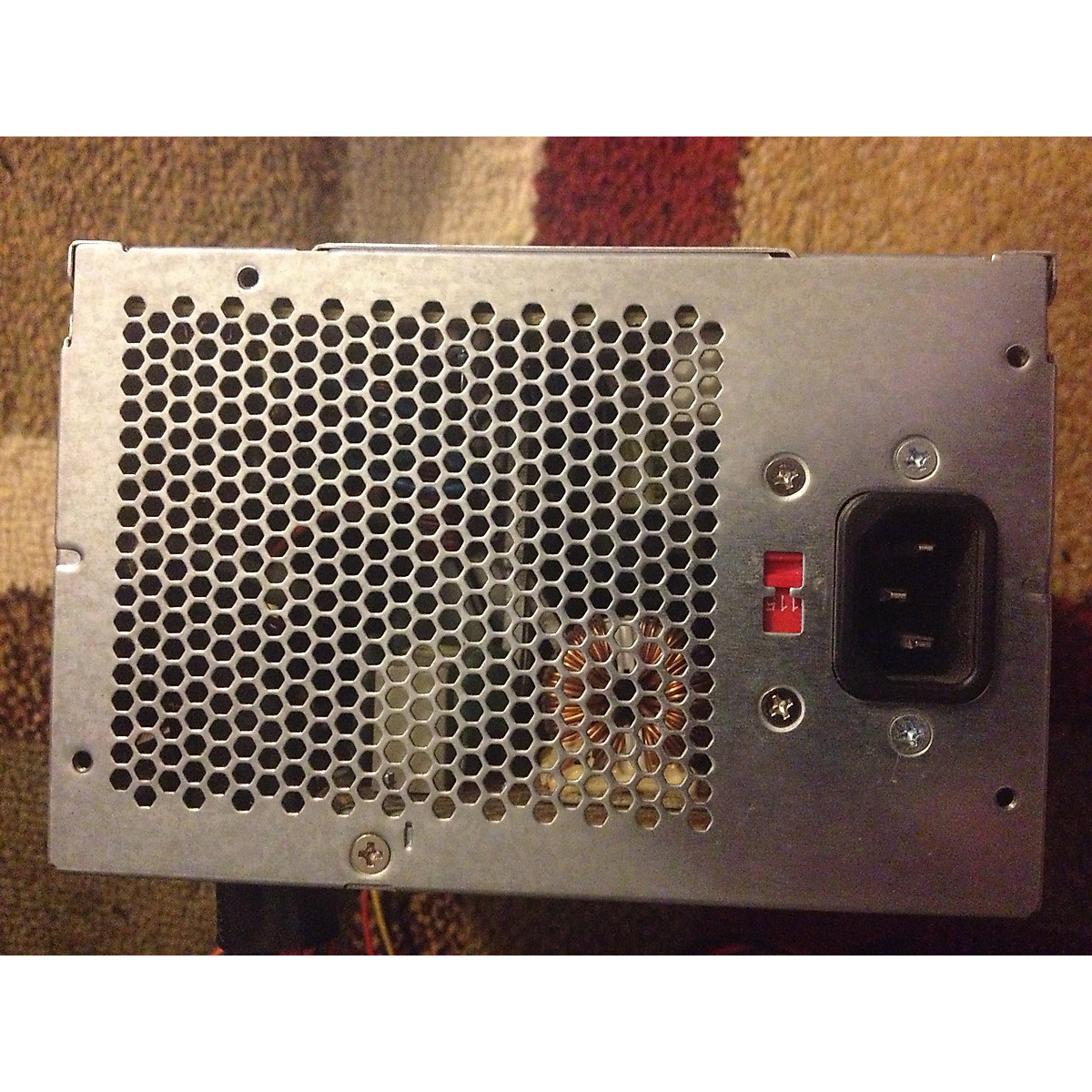 Genuine Dell 305w Power Supply PSU for Dimension 3100, E310, 5000, 5100, E510, 5150, E520, E521, and OptiPlex Towers GX320, GX520, GX620. Dell part numbers: W8185, M8802, M8805, M8806, X8129, C9962