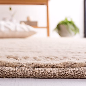 Safavieh Natura Collection Accent Rug - 4' x 6', Beige, Handmade Flat Weave Boho Farmhouse Wool, Ideal for High Traffic Areas in Entryway, Living Room, Bedroom (NAT280B)