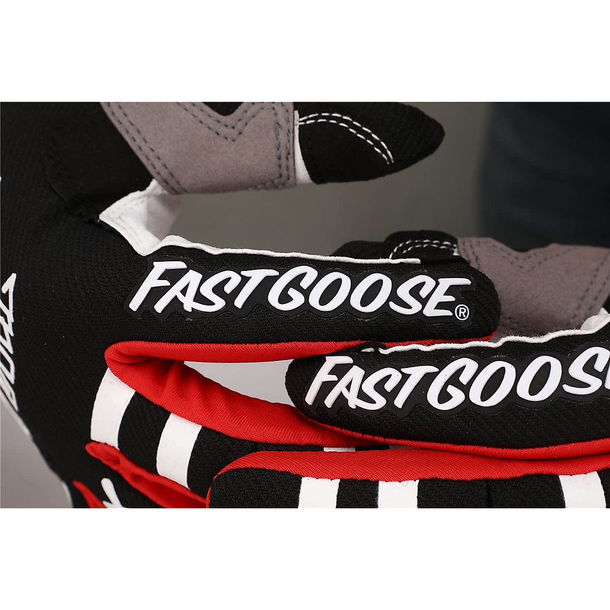 EXCEREY Cycling Gloves Mountain Bike Gloves for Outdoor Sports, Driving, Climbing for Men & Women (Black,M)