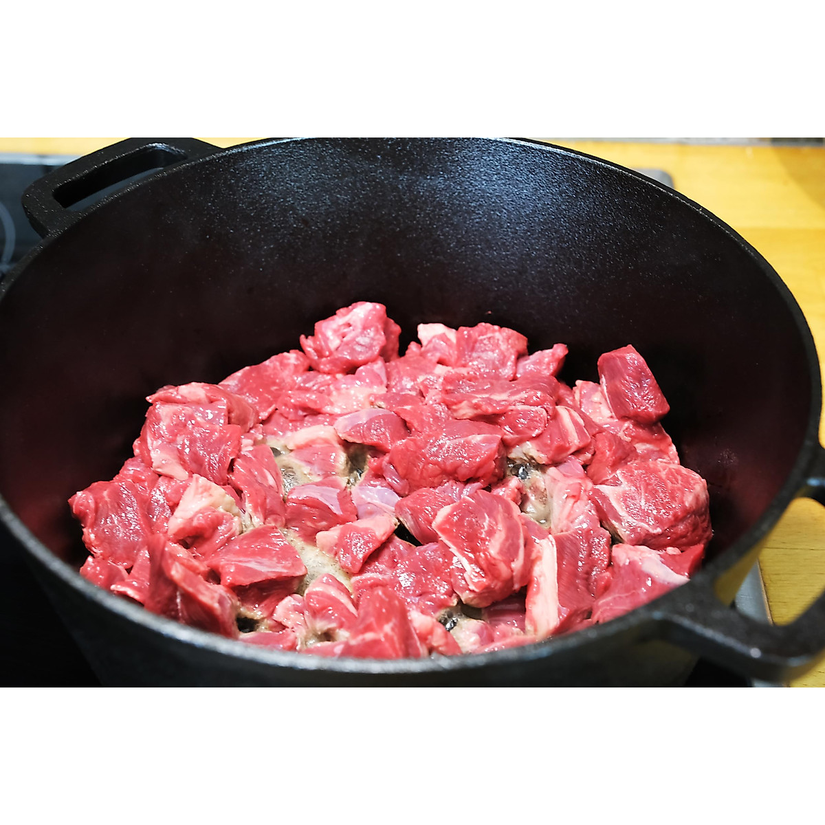 Cast Iron Dutch Oven with Skillet Lid - 10.23” diameter, 5 qt - Multi Cooker Stock Pot For Frying, Cooking, Baking & Broiling + 2 silicone potholders