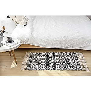 Nicunom 2 Piece Boho Bathroom Rug, 2'x4.2'+2'x3' Geometric Bath Mat, Woven Cotton Rug with Tassels Farmhouse Runner Rugs Machine Washable Boho Carpet for Living Room Kitchen Floor Laundry Room