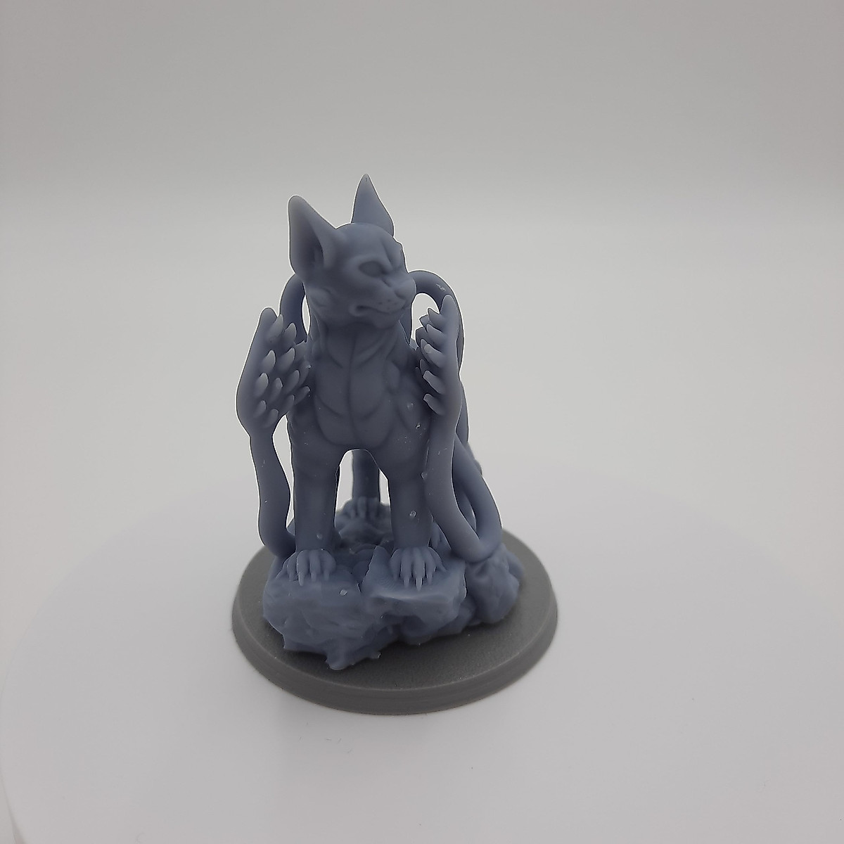 HERO Creations - Displacer Beast, Standing - RPG - Dungeons and Dragons - DND - Pathfinder - Lord of The Ring - Figurine Miniature (Gray/Unpainted)
