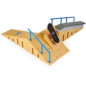 Tech Deck, Jump N’ Grind X-Connect Park Creator, Customizable and Buildable Ramp Set with Exclusive Fingerboard, Kids Toy for Ages 6 and up