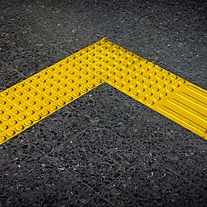 BESPORTBLE 10 Pcs Blind Brick Outdoors Stickers Decorative Blinds Decorative Stickers Tactile Paving Tiles Plastic Blind Floor Tiles Blind Tracks Brick Practical Blind Brick Blind Road Supply