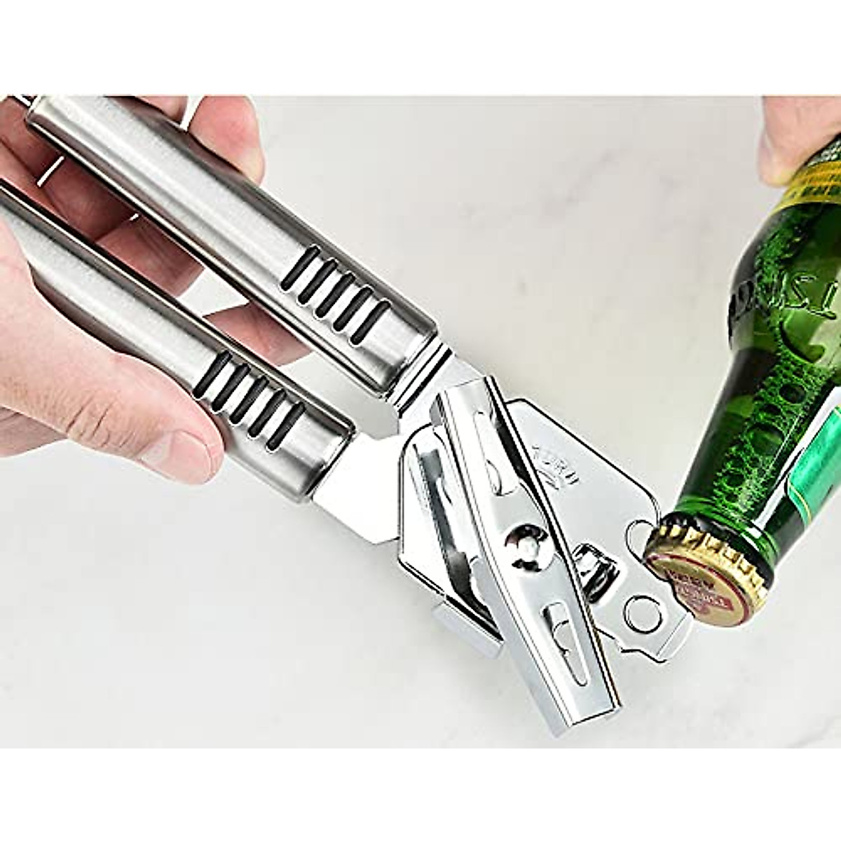 Can Opener, Kitchen Stainless Steel Heavy Duty Can Opener Manual Smooth Edge Durable Food Safe Cut 3-in-1 Tin Beer Jar Bottle Opener Hand Grip for Seniors with Arthritis Hands Friendly