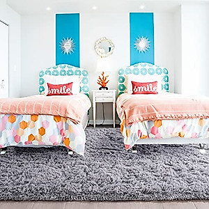 Ompaa Ultra Soft Shaggy Rugs Fluffy Bedroom Carpet, 4x6 Feet Grey Area Rug, Modern Upgrade Anti-Skid Rug for Kids Girls Living Room, Dorm Aesthetics Decor