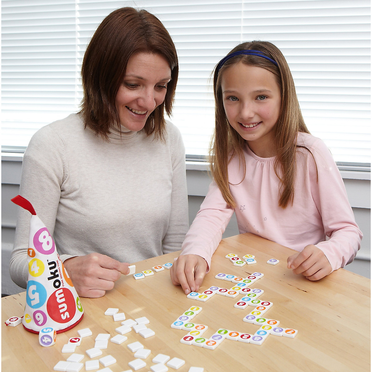 Blue Orange Sumoku, Five game variations (including solo and team play) for up to 8 players, ages 8 to adult