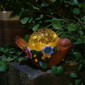 CTgift Garden Bird atue, Garden Bird Sculptures with Solar LED Lights for Artiic Deration of Outdoor Sidewalks, Patios, and Lawns