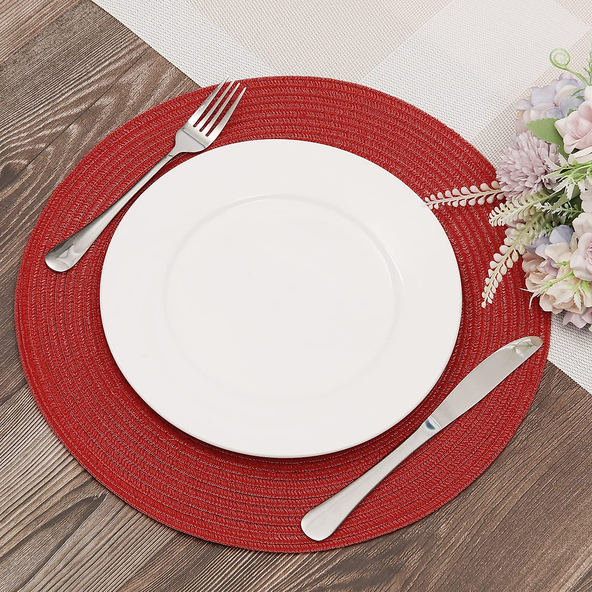 SHACOS Round Braided Placemats Set of 8 Washable 15 inch Round Table Mats Non Slip Woven Place Mats for Dining Table (Red, 8)
