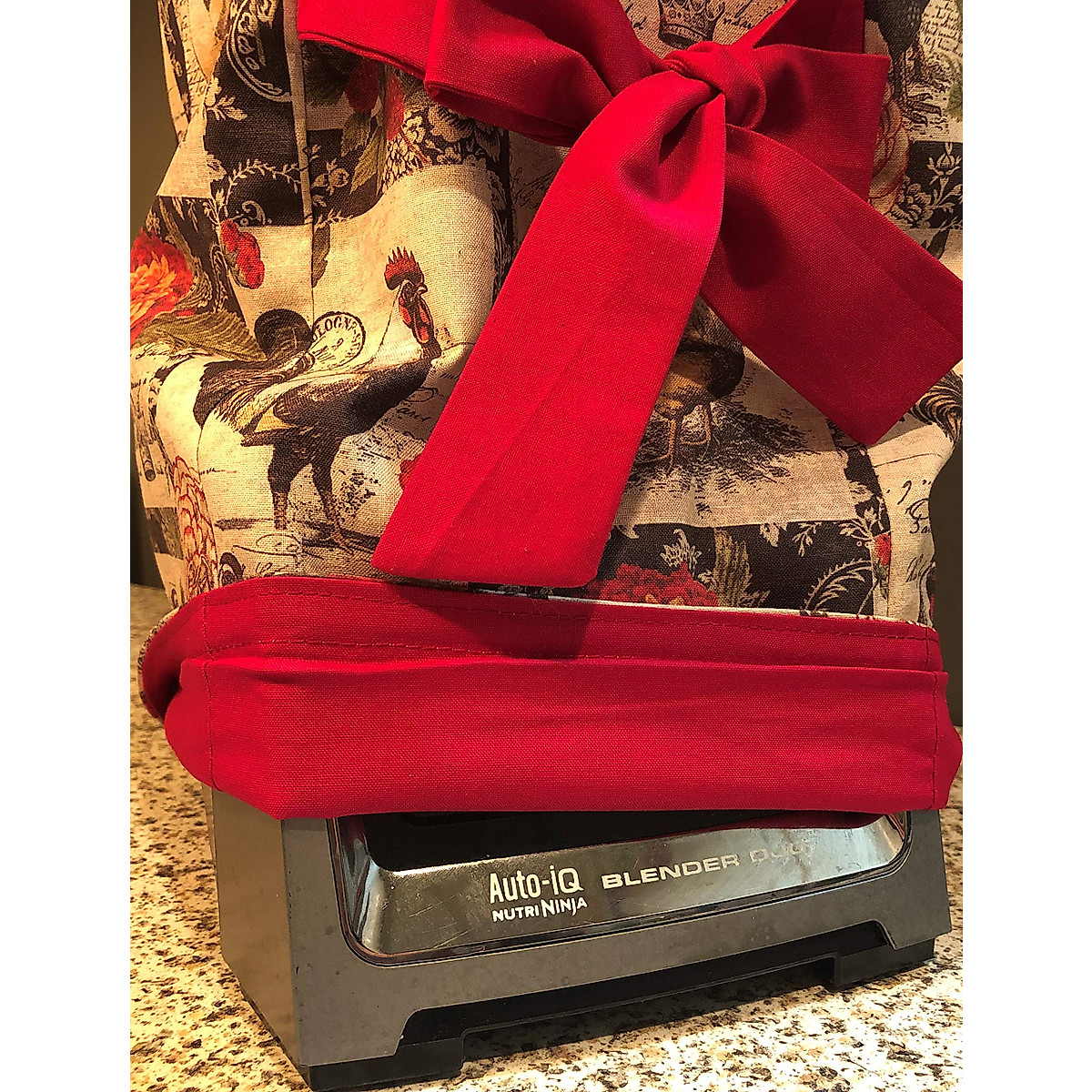 Blender Cover for Ninja-Reversible blender cover. Kitchen design: Rooster/Flowers/Ribbons to make your own adjustable bow.