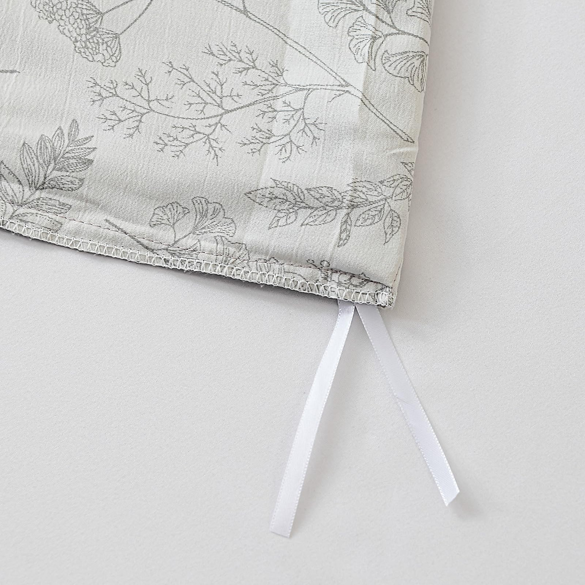 VARSDEN Soft Floral Double-Sided Zipper Duvet Cover Set - 3 Piece Set, Countryside Style, Dual Tone, Exquisite Print (Queen(90"X90"), Gray)