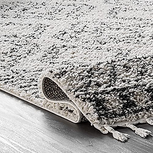 nuLOOM Vasiliki Moroccan Shag Tasseled Area Rug, 4' x 6', Off-white, Rectangular, 1.2" Thick