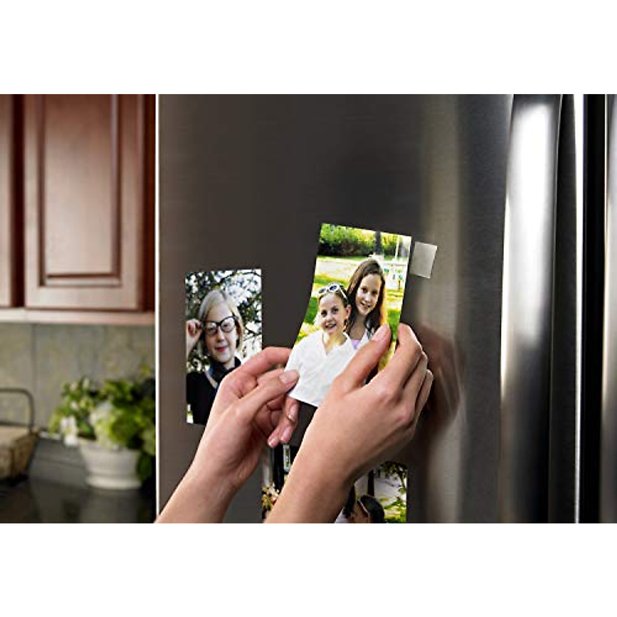 Scotch Mounting, Fastening & Surface Protection x 0.5-inch, 72 Scotch Restickable Mini Tabs, 0.5"x0.5", Clear (R103), 1/2" Square, Count