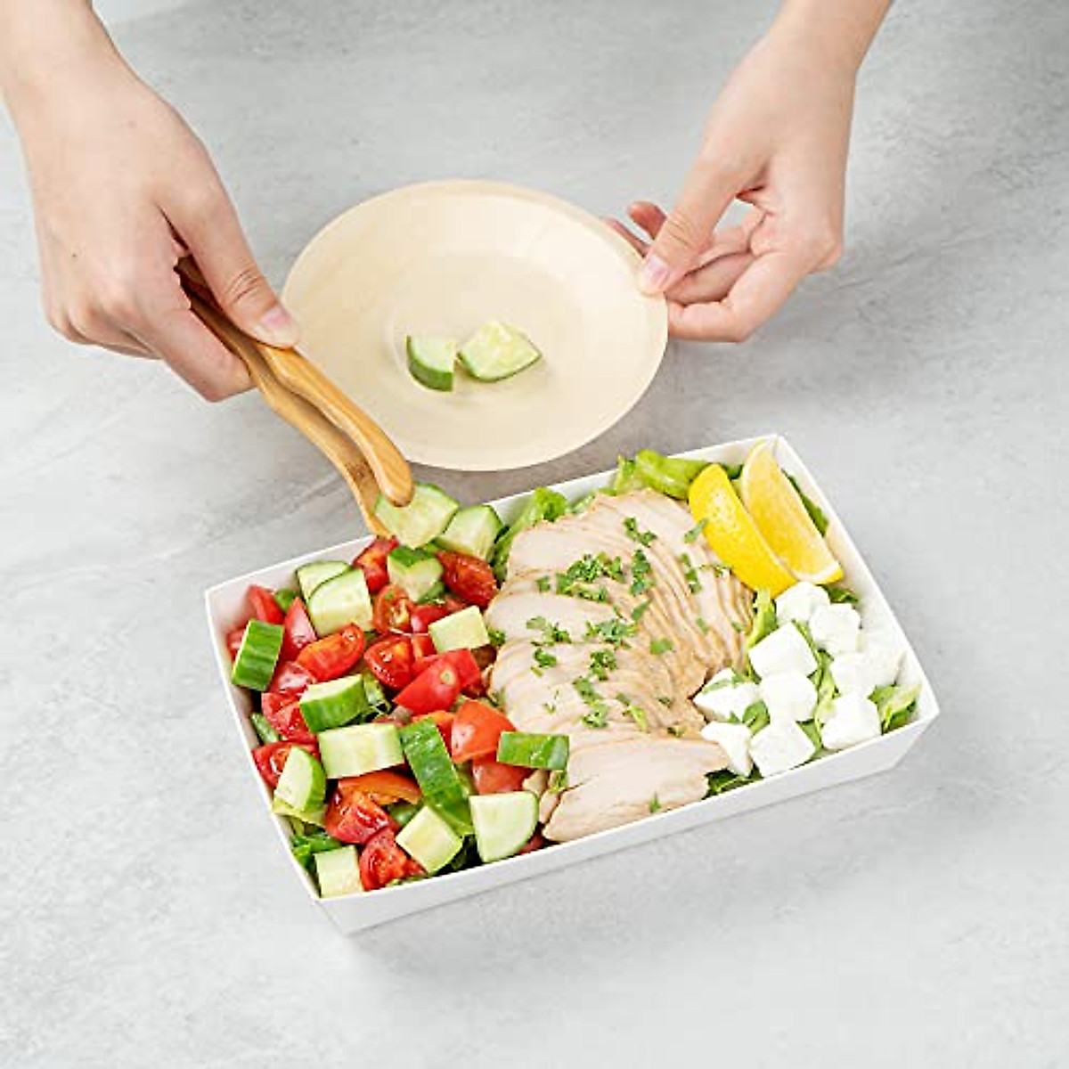 Restaurantware Matsuri Vision Rectangle White Paper Medium Sushi Tray - 8" x 5" x 1 1/2" - 100 count box