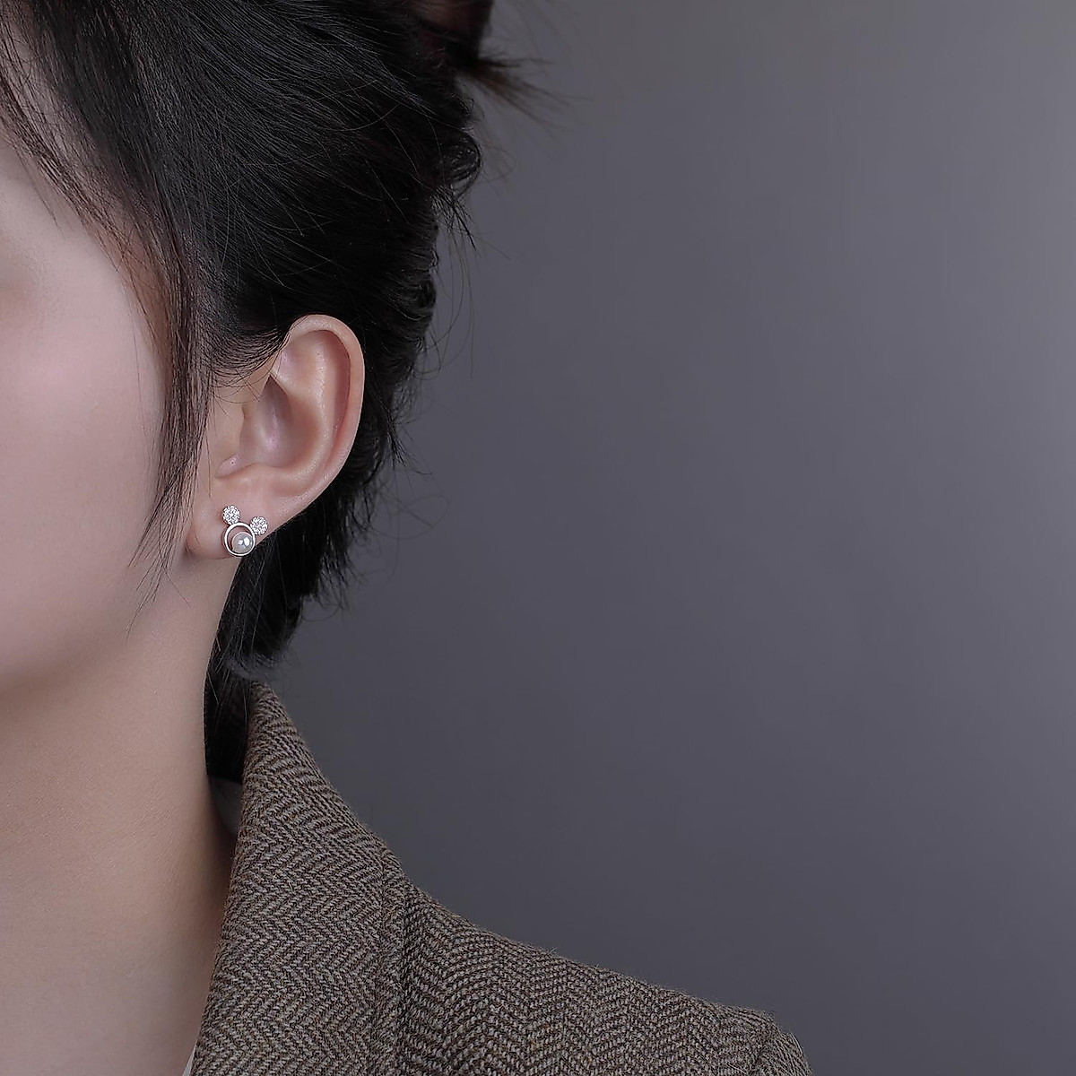 SLUYNZ 925 Sterling Silver Sparkling CZ Mouse Studs Earrings for Women Teens Cute Mouse Earrings (Silver)