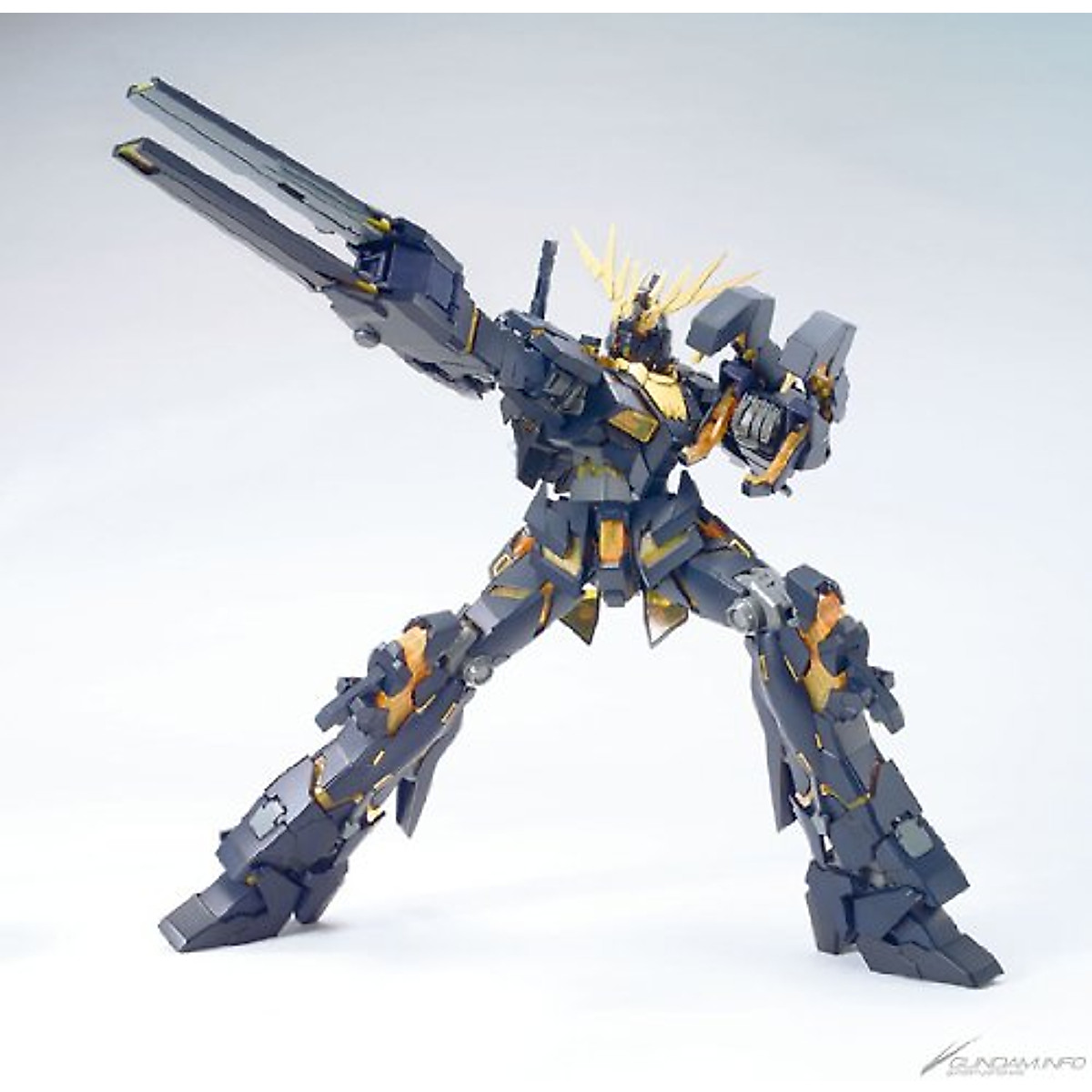 Bandai Hobby RX-0 Gundam Unicorn Unit 02 Banshee 1/100 Master Grade (175316)