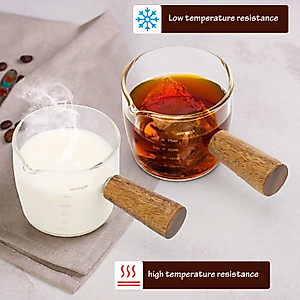 Catcan 2 Packs Single Spout Espresso Shot Glass, 75ML Single Spout Espresso Measuring Cup with Wood Handle, Espresso Glass Carafe Shot Glass Mini Milk Glass Cup for Barista Coffee Carafe Milk