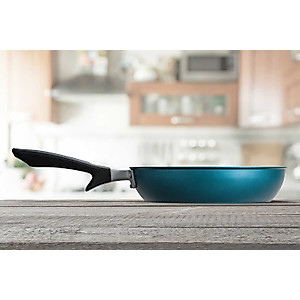 Kyocera IH CF-EC-WBU-BC Egg Pan, 5.1 x 7.1 inches (13 x 18 cm), White, Blue Cerabrid Frying Pan