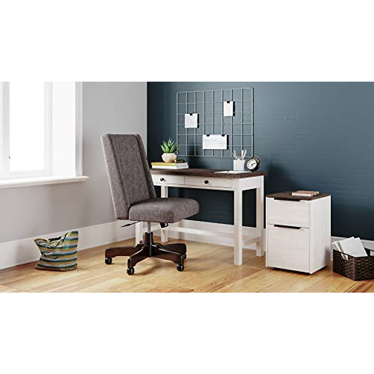 Signature Design by Ashley Dorrinson Modern Farmhouse 47" Home Office Desk with 2 Drawers, Whitewash
