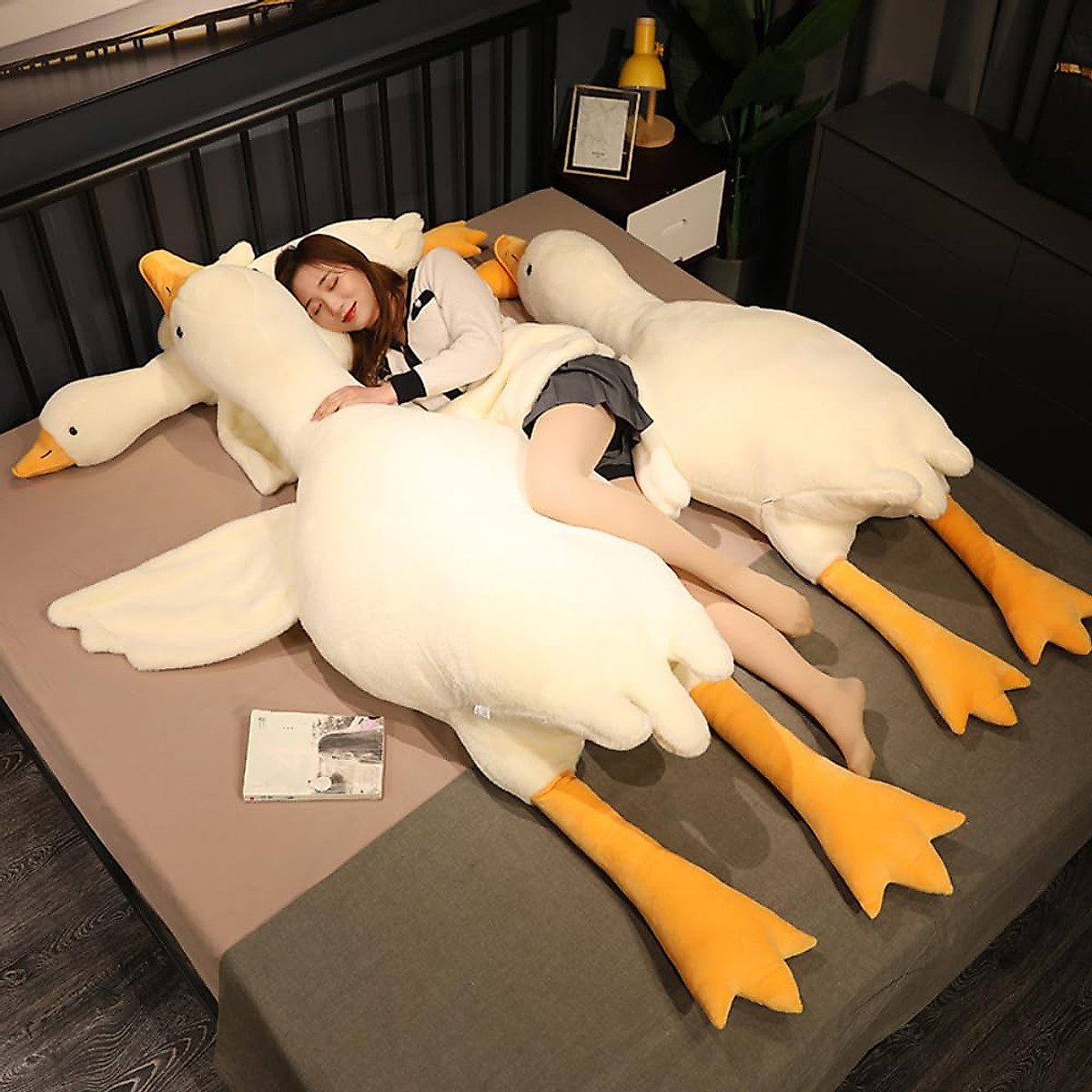 Giant Goose Stuffed Animal, 19.6 Inch Soft White Goose Plush Pillow, Cute Duck Plush Toy Swan Plushie Doll Sleeping Hugging Pillows Gift for Girls Boys