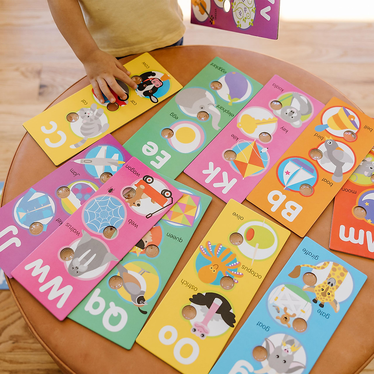 Melissa & Doug Poke-a-Dot Alphabet Learning Cards - Interactive Alphabet-Themed Learning Cards For Toddlers And Preschoolers