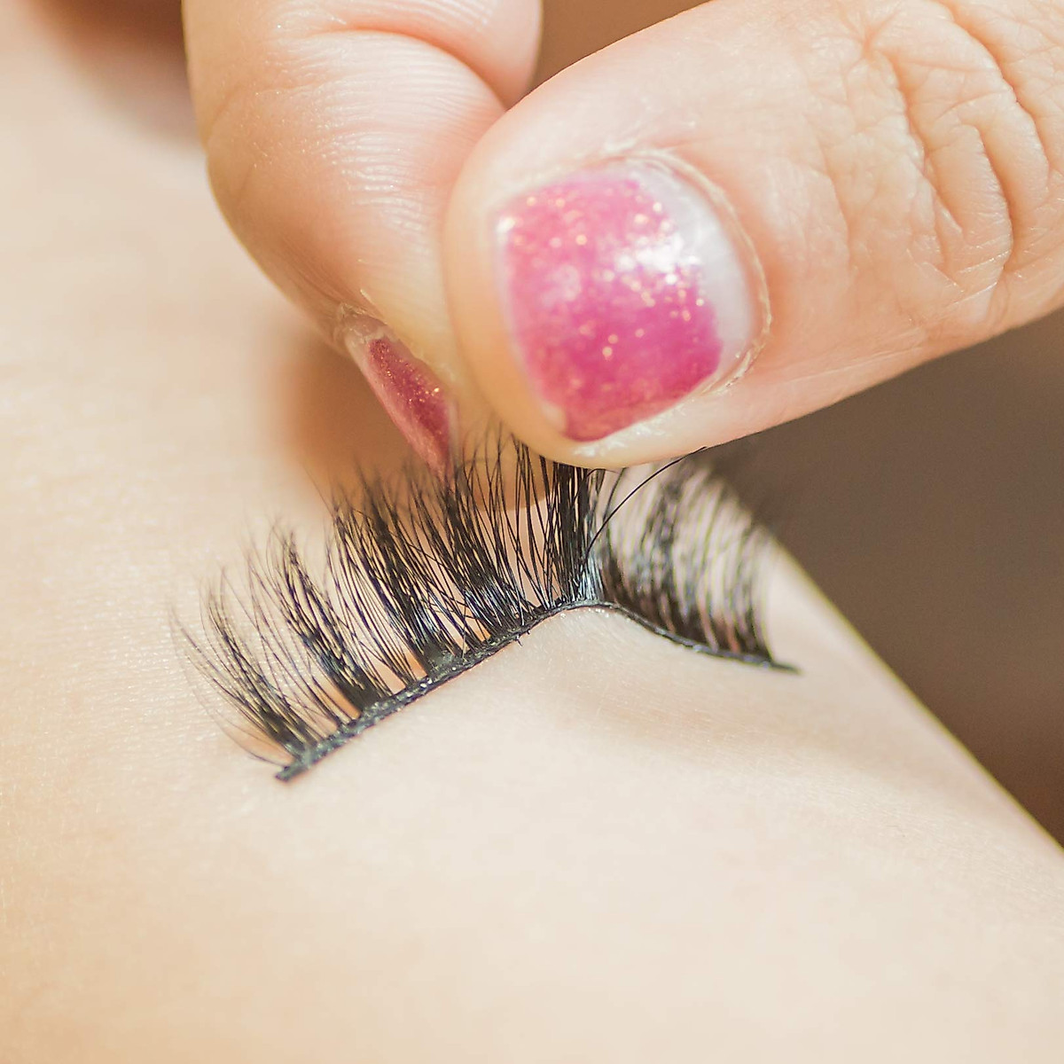 𝗦𝘂𝗽𝗲𝗿 𝗛𝗼𝗹𝗱 MUSELASH Latex Free False Eyelashes Glue Super Hold Clear Waterproof Strip Lashes Glue Hold Adhesives 5g 0.175oz Mink Lashes……