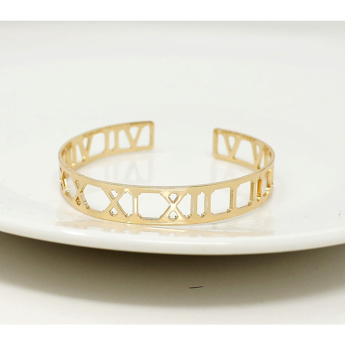 POMINA Roman Numeral Cuff Bangle Bracelet for Women Fashion Gold Flat Thin Open Cuff Bracelet for Teen, Flexible (Roman- Gold)