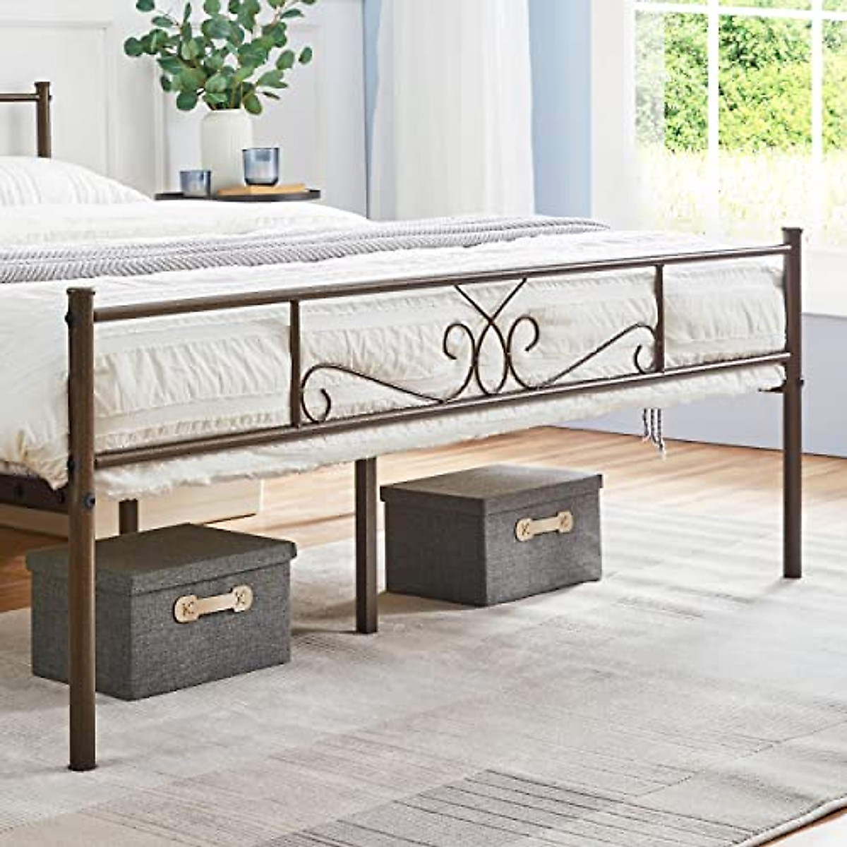 Yaheetech Classic Metal Platform Bed Frame with Headboard and Footboard Flower Design Mattress Foundation Easy Set Up Structure Full Size Bronze