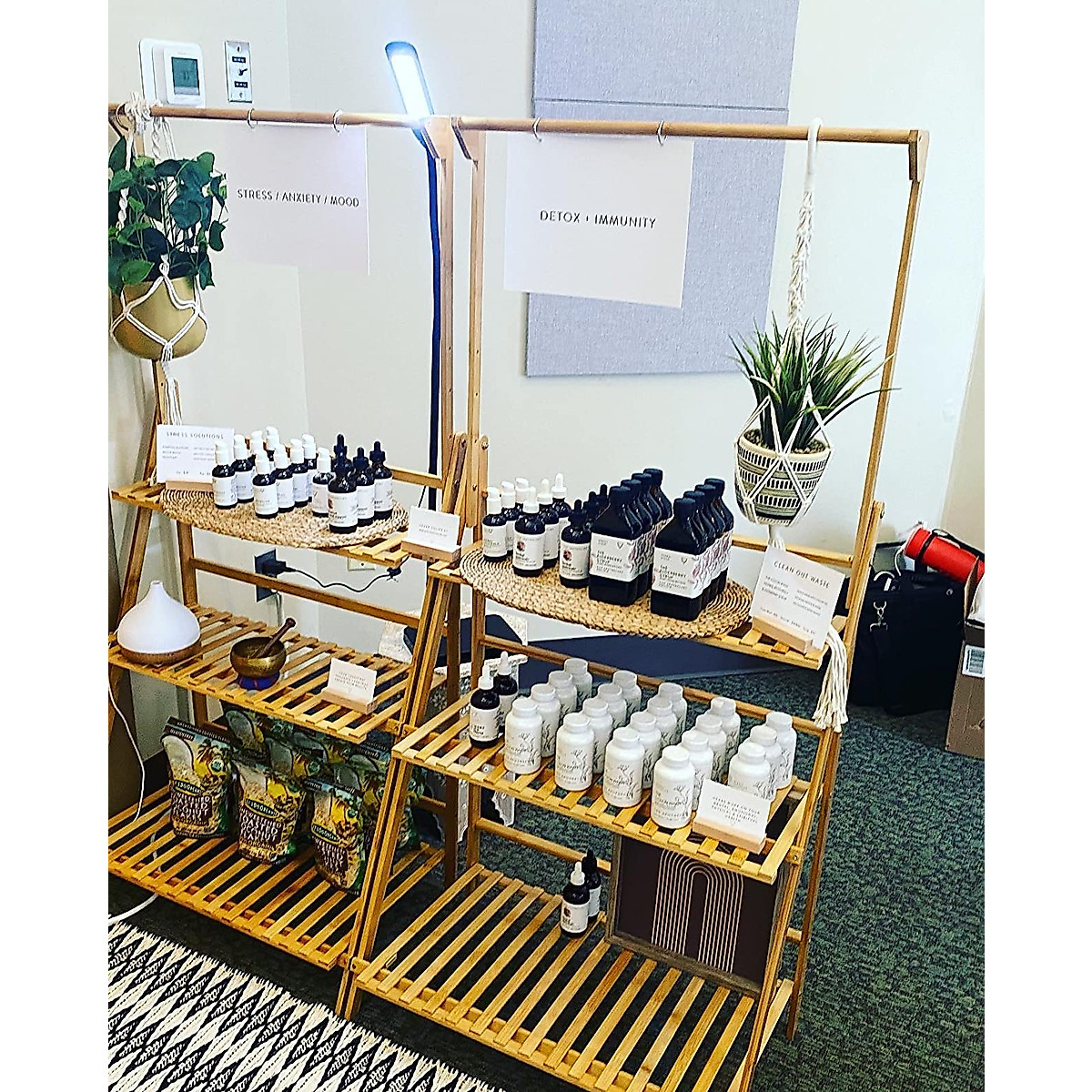 FACATH 12 Pieces Wood Place Card Holders, Wooden Postcard Holder, Signs Table Number Stands Rustic Acrylic Sign Stand for Wedding Party Menu Table Dinner Home Party Events Decoration