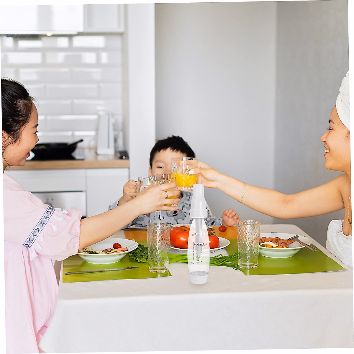 TIDTALEO 1pc sparkling water machine water carbonator DIY tools carbonated drink maker carbonating soda machines for home Beverage Maker Tool chemical machine white food grade bpa household